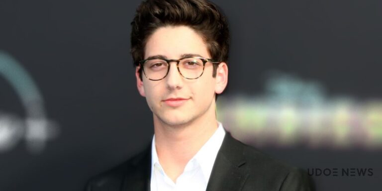 Milo Manheim - Novia, altura, bio, patrimonio - en 2025 UDOE